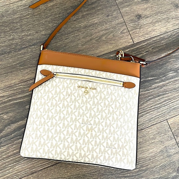 MICHAEL Michael Kors | Bags | Michael Kors Jet Set Travel | Poshmark